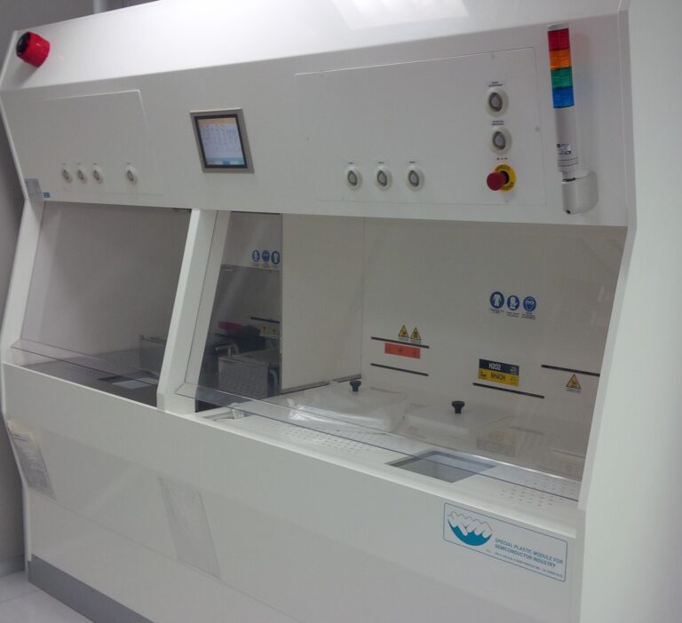 Etching - PoliFab - Politecnico di Milano